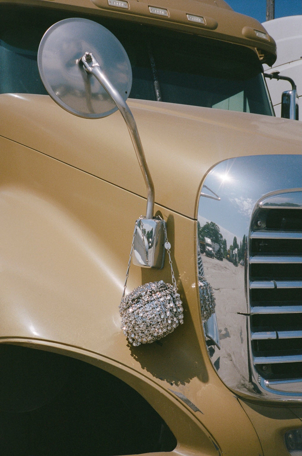 ANT/DOTE – Antidote Fashion and Lifestyle